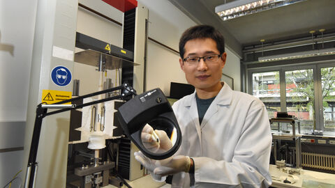 Fördermillionen für natürliche CO2-Speicher, stabile Keramik und Heavy Metal im 3D-Tunnel ...