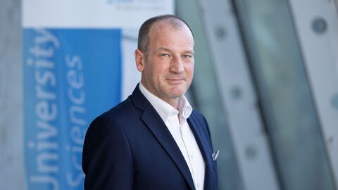 Prof. Dr.-Ing. René Thiele wird neuer Präsident der Vietnamesisch ...